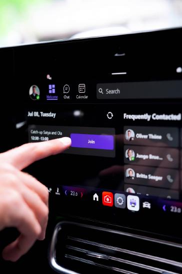 Mercedes-Benz Expands Collaboration with Microsoft to Boost In-Car ...