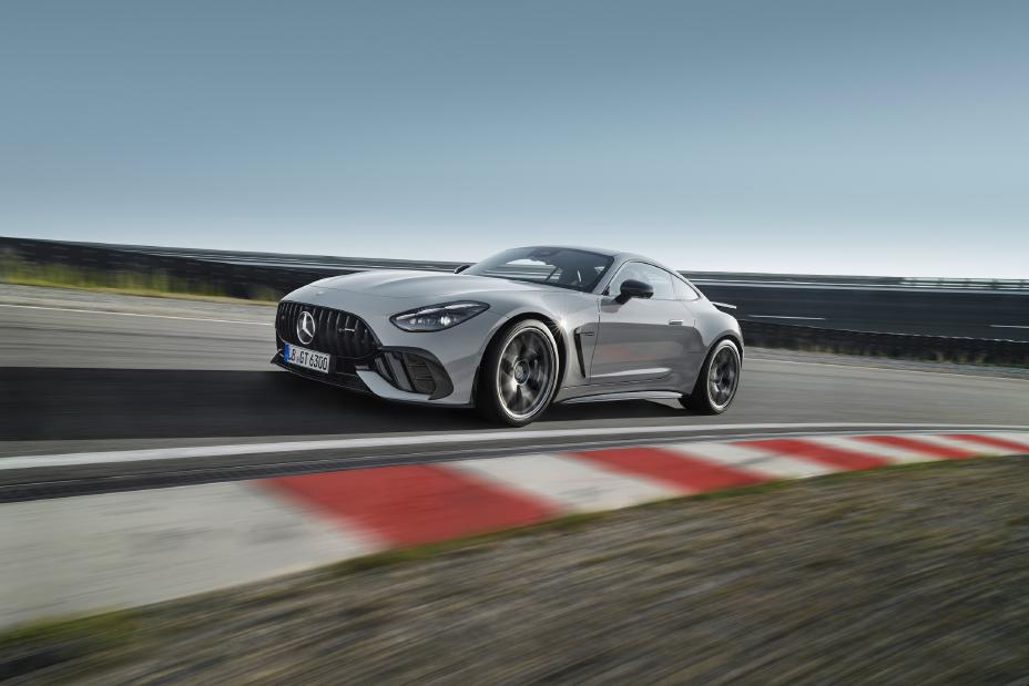 The new Mercedes-AMG GT 63 PRO 4MATIC+: even more agile for the racetrack