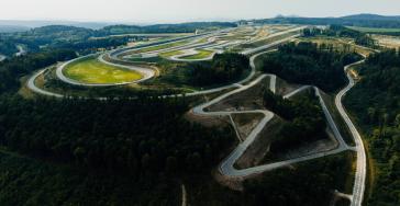 Mercedes-Benz opens most advanced light testing center in the ...