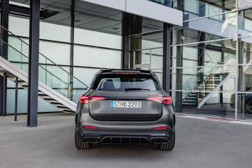 The all-new Mercedes-AMG GLC: Performance SUV in two high-performance ...
