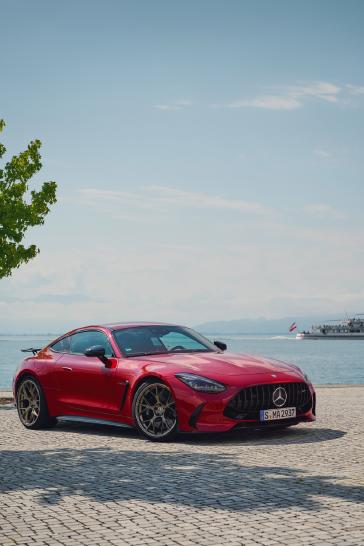 The new Mercedes-AMG GT 63 S E PERFORMANCE