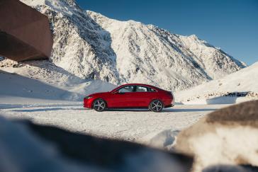 High-tech, electrified, efficient: the all-new CLA hybrid