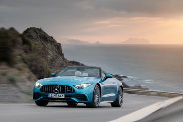 Mercedes-AMG SL 43: New entry to SL model range with innovative engine ...