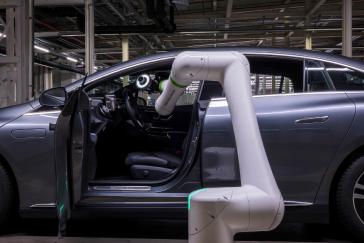 Mercedes-Benz accelerates the transformation of its production network ...