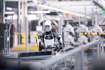 Mercedes-Benz accelerates the transformation of its production network ...