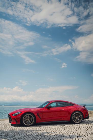 The new Mercedes-AMG GT 63 S E PERFORMANCE