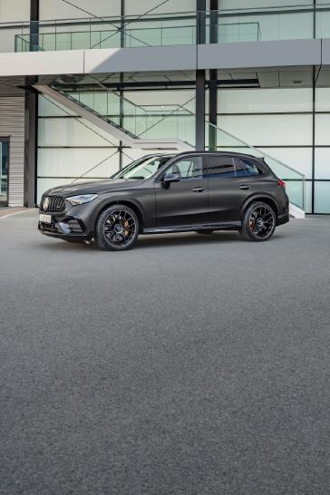 The all-new Mercedes-AMG GLC: Performance SUV in two high-performance ...