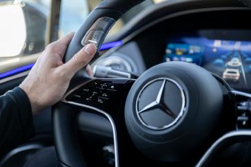 Automated driving revolution: Mercedes-Benz announces U.S. availability ...