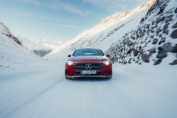 High-tech, electrified, efficient: the all-new CLA hybrid