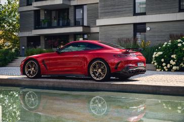 The new Mercedes-AMG GT 63 S E PERFORMANCE