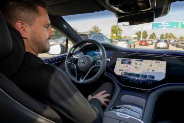 Automated driving revolution: Mercedes-Benz announces U.S. availability ...